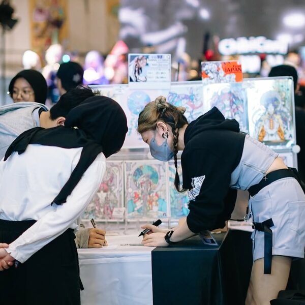 Painting Manga on a Grand Scale: An Exclusive Interview with Shinn ...