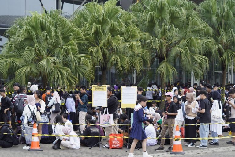 Comifuro XX: An Event at a Crossroads | The Indonesian Anime Times by ...