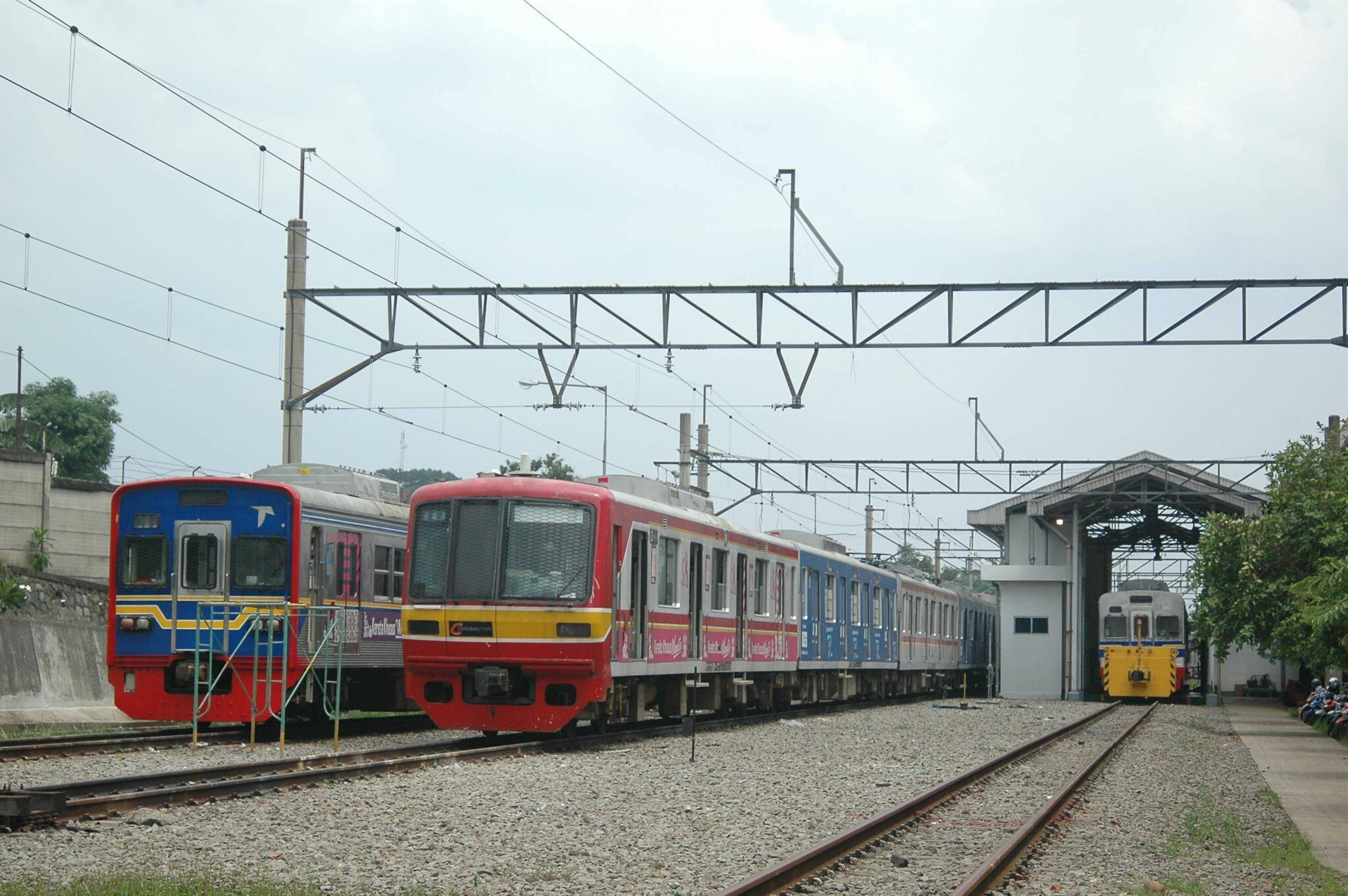 Mengunjungi Dipo KRL Depok, Dipo KRL Terbesar di Asia Tenggara | KAORI ...