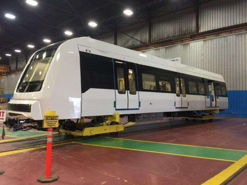 Rangkaian Kereta Perdana Honolulu Metro Tiba di Hawaii