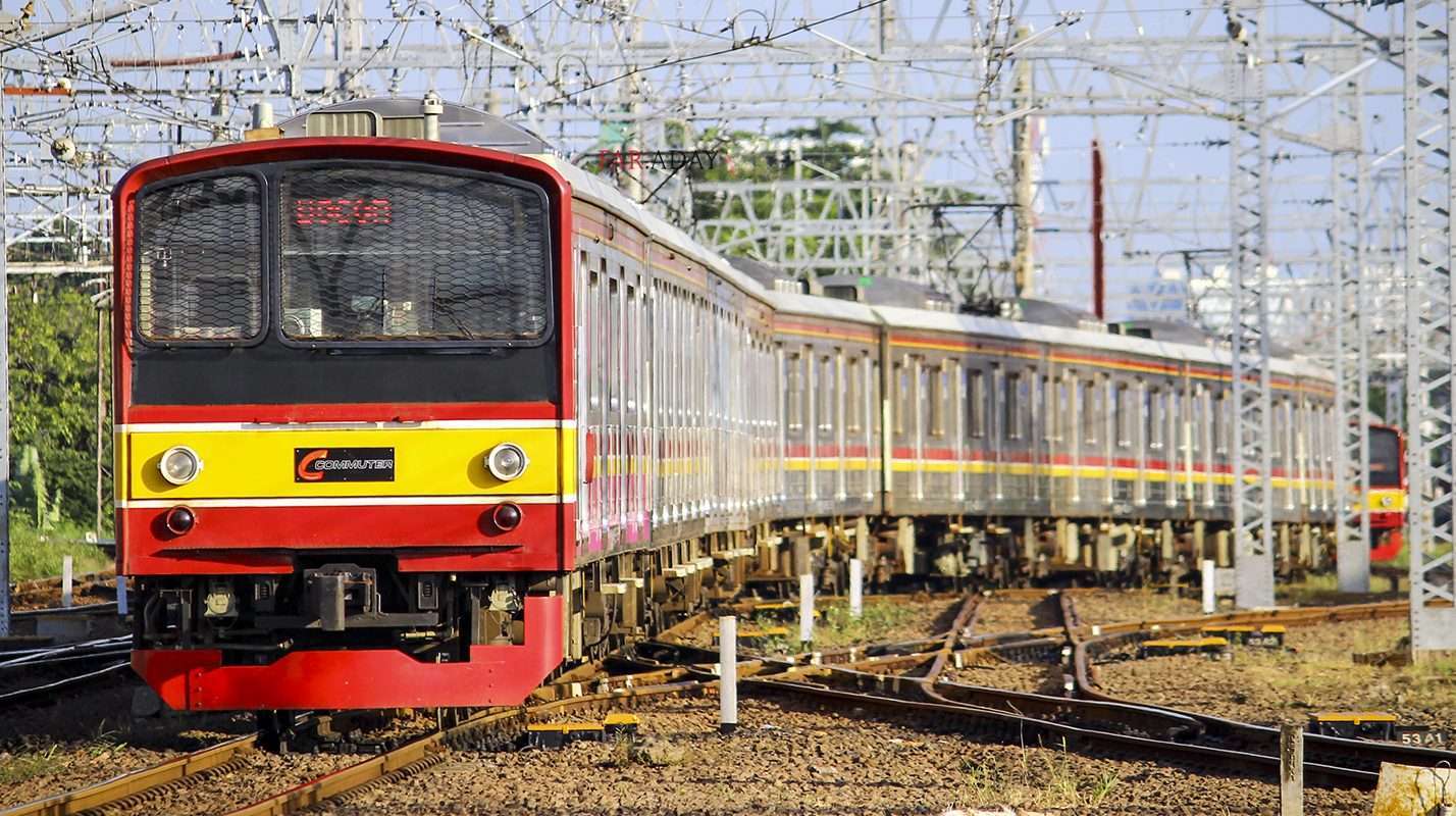 KCJ Kembali Uji Coba Pengoperasian LED Display Pada KRL | KAORI Nusantara