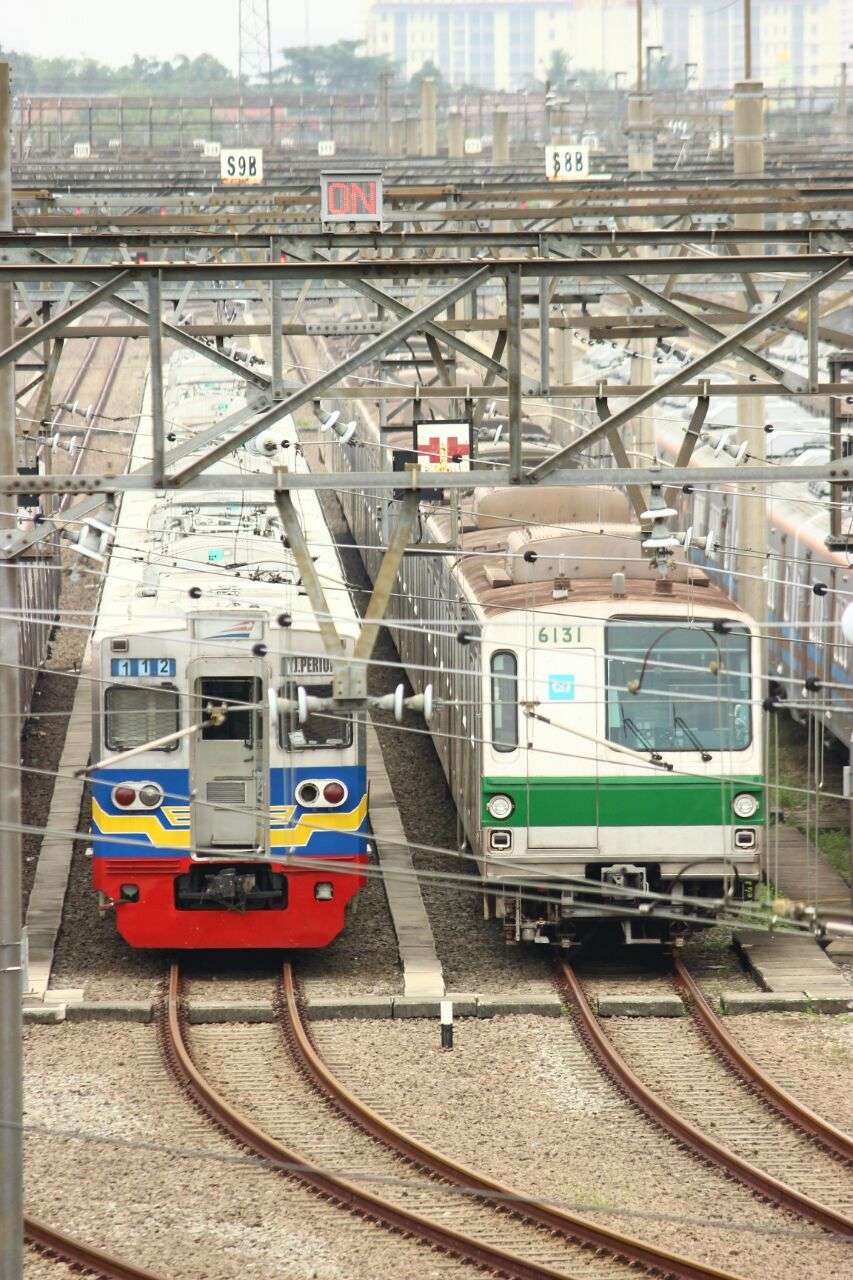 Rangkaian Terakhir KRL Seri 6000 Pengadaan Tahun 2016 Tiba di Jakarta ...