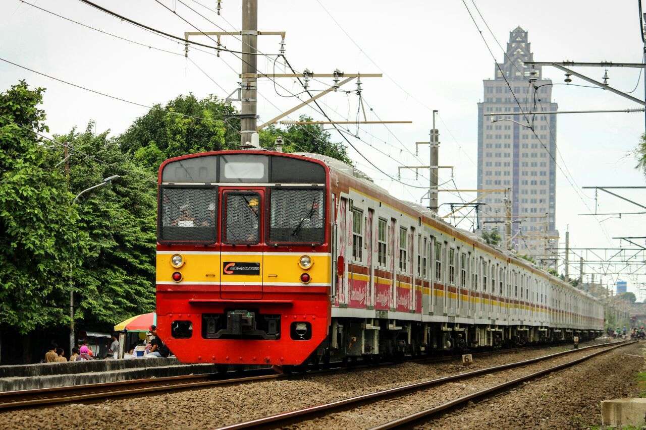KRL Seri 203 Kini Menambah Daftar "Rangkaian Panjang" KRL Jabodetabek