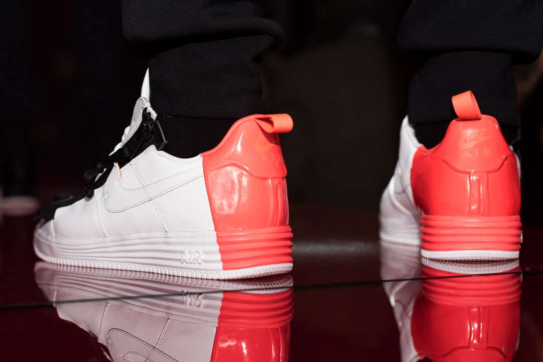 Darling in the Hypebeast! Menilik Sepatu Trendi Zero Two dan Kawan ...