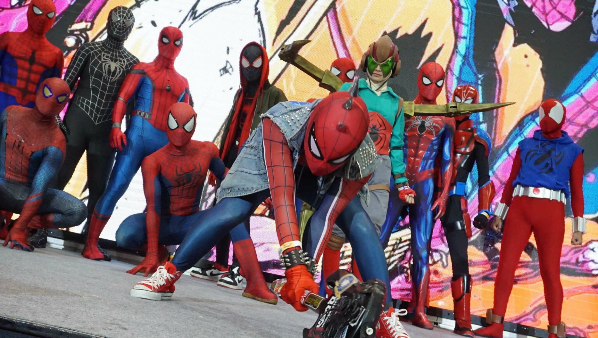 Para Spider-Man dari Spider Verse Indonesia Ramaikan Panggung Indonesia ...