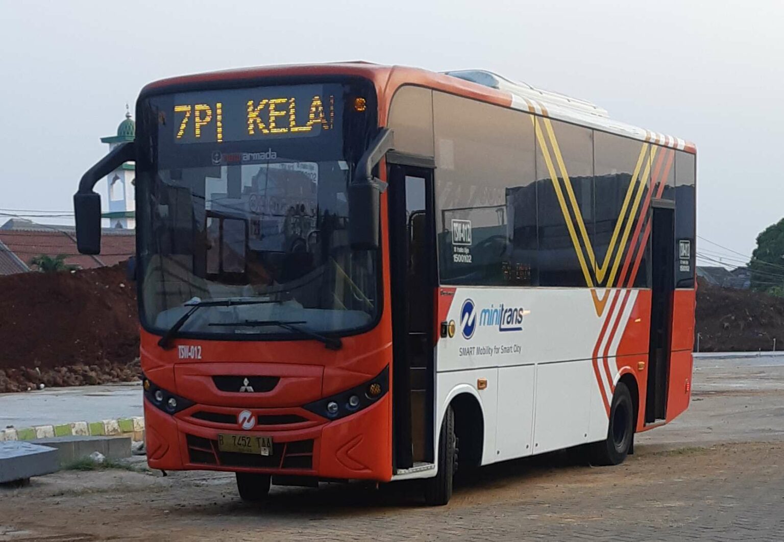 Transjakarta Mengoperasikan Koridor 7P | KAORI Nusantara