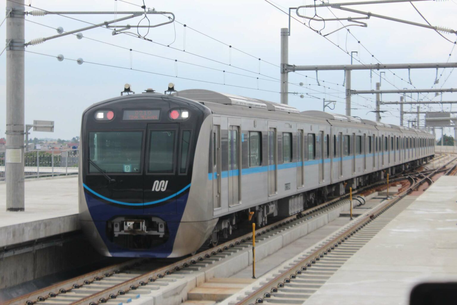 Wujudkan Integrasi Transportasi Jabodetabek, KAI dan MRT Jakarta Tandatangani Perjanjian | KAORI ...