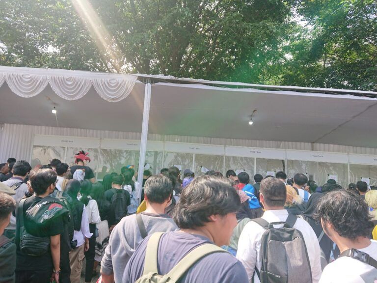 Galeri Foto Comifuro 16 Hari 1: Lebih Luas, Lebih Baik? | KAORI Nusantara