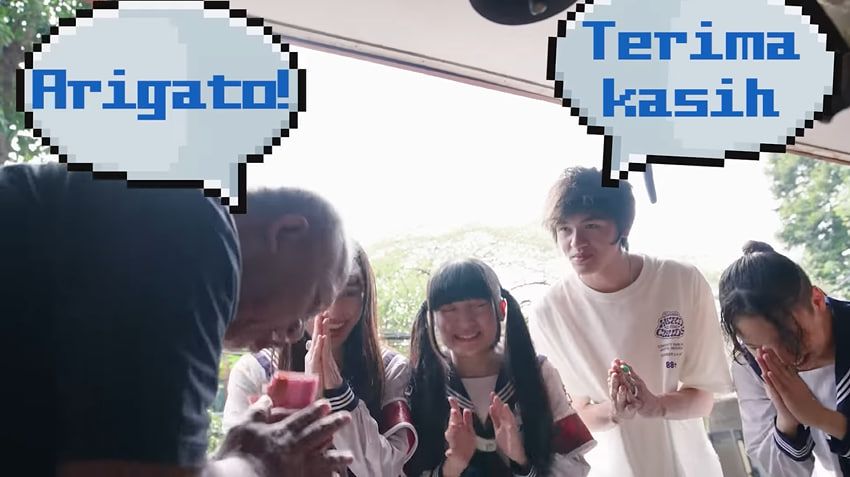 Intip Video ATARASHII GAKKO Jalan-Jalan di Jakarta | KAORI Nusantara