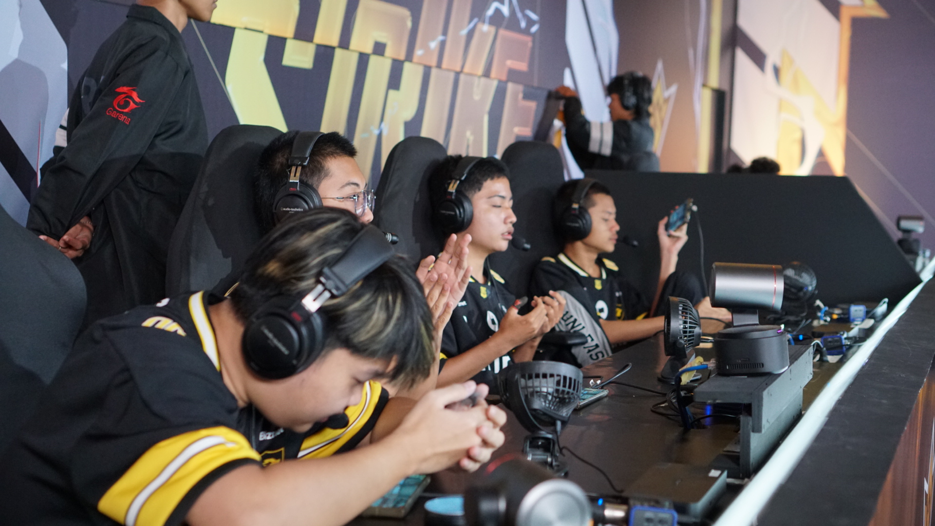 FFWS SEA 2025 Fall Week 4: Masih Milik Tim Thailand, ONIC Buat Kejuatan ...