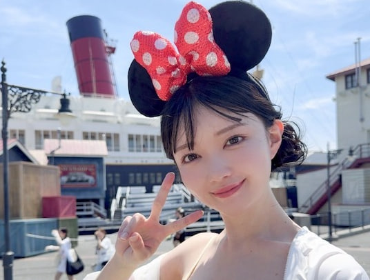 Sempat Bikin Masalah di Disneyland, Uta Miyoshi Kini Debut Main "Film" | KAORI Nusantara